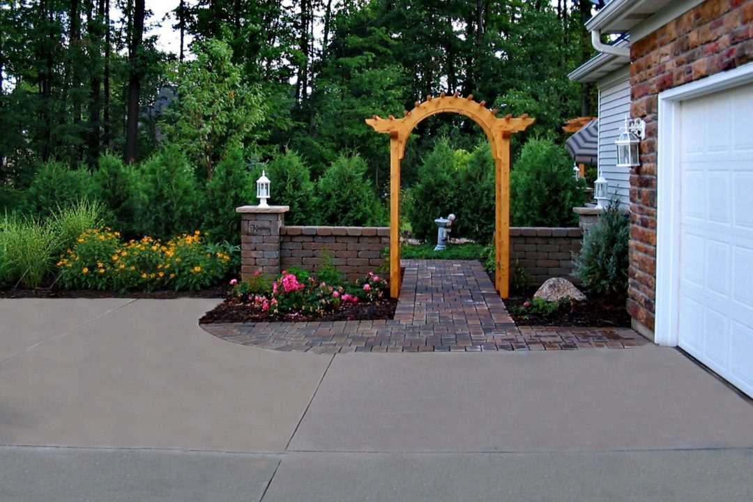 Hardscape Landscaping In Michigan | Brick Paver Installers Near Me
